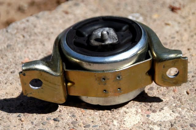 For Sale: - OG Front engine mount | SaabCentral Forums