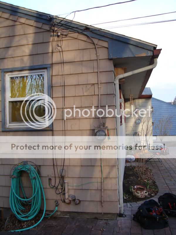 Some pictures to rip on | Electrician Talk