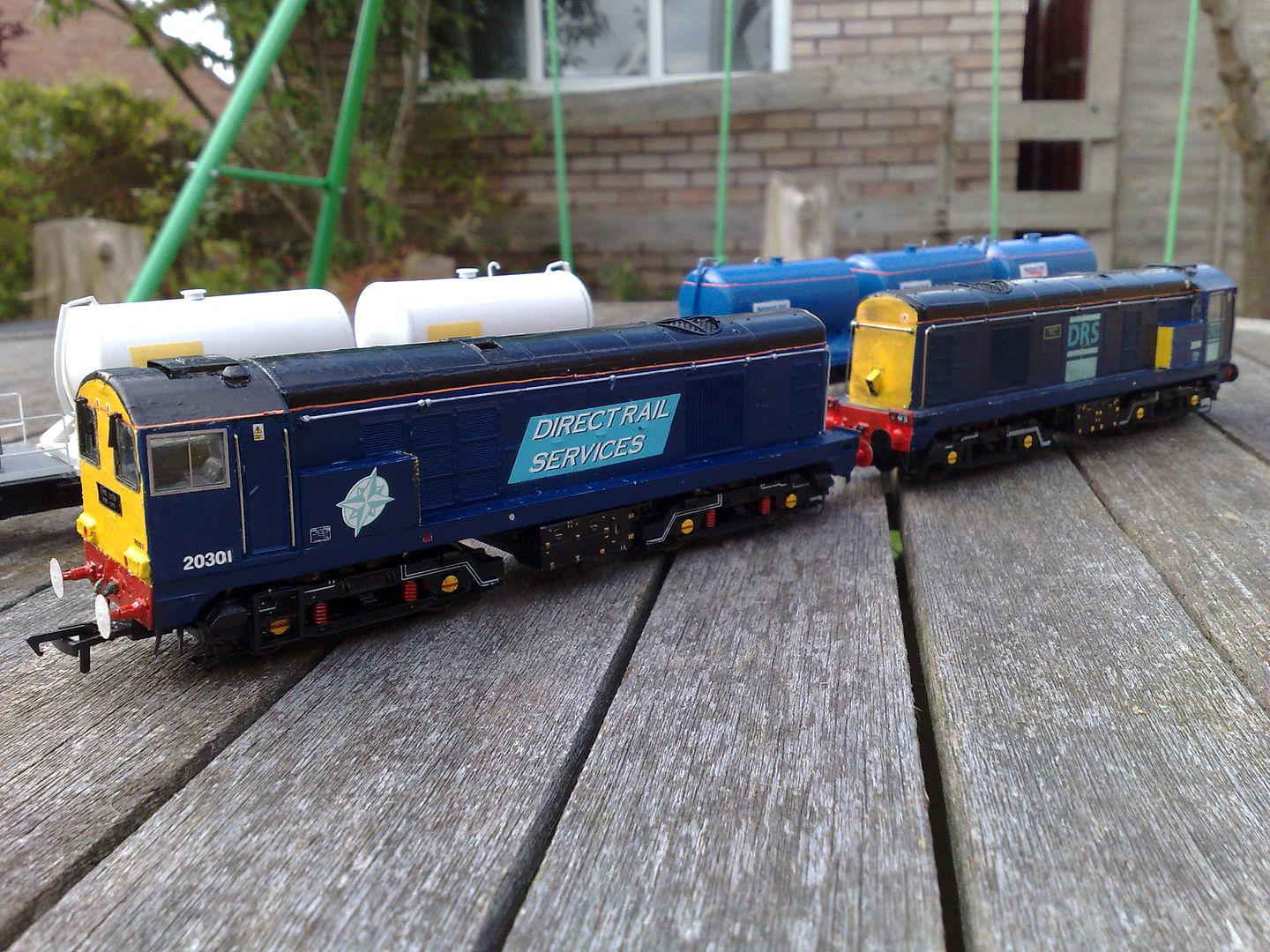 big jims weathered 66's and "wet" rhtt train - Weathering, Painting ...