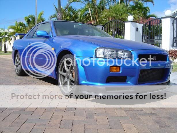 My R34 GT-R Black [STOCK], R34 GT-R Bayside Blue, R33 -> R34 White ...