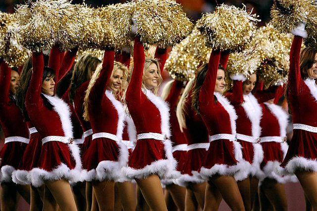 How About Some Christmas Cheer? (20 Images) - Pirate's Cove » Pirate's Cove