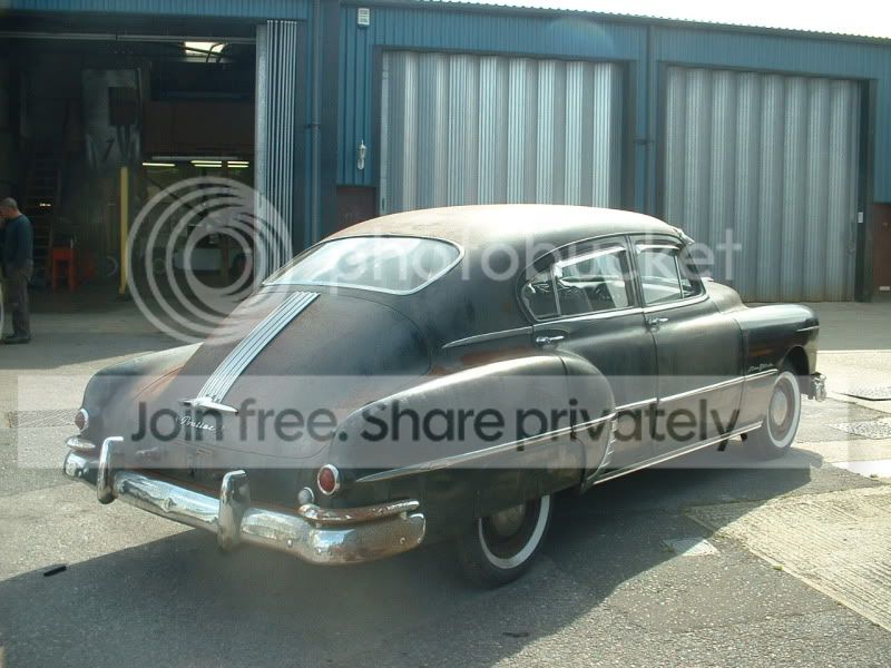 1949 PONTIAC 4dr. FASTBACK