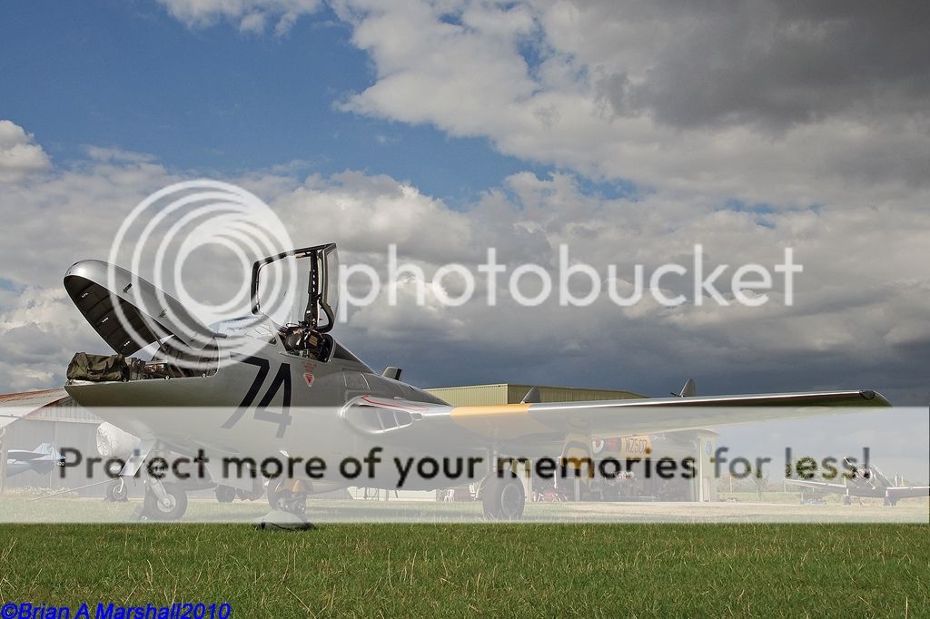WZ507 @ Duxford - 05Aug10 - FighterControl